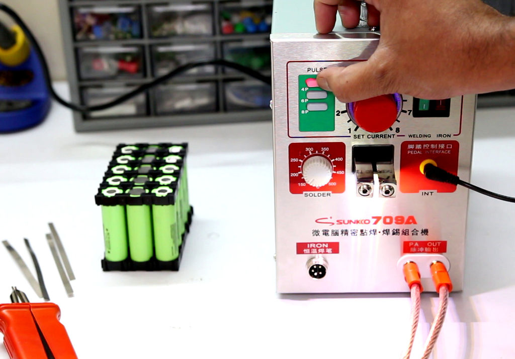 DIY Professional 18650 Battery Pack - Open Green Energy